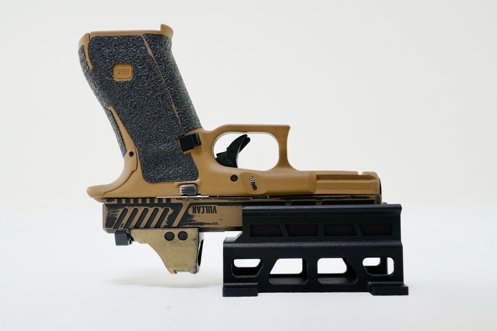QuickDraw Magnetic Gun Mount for Hand Guns with Optics | Vulcan – VULCAN